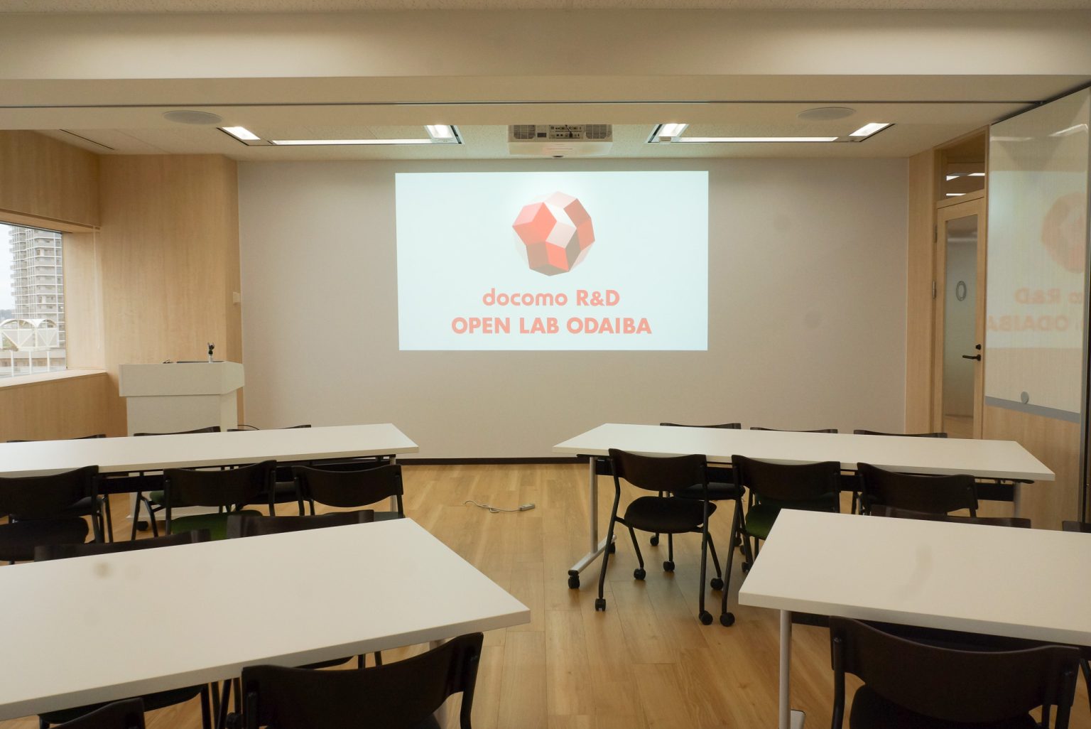 docomo R&D OPEN LAB ODAIBA開業。施設の全容を公開 | docomo R&D OPEN LAB ODAIBA